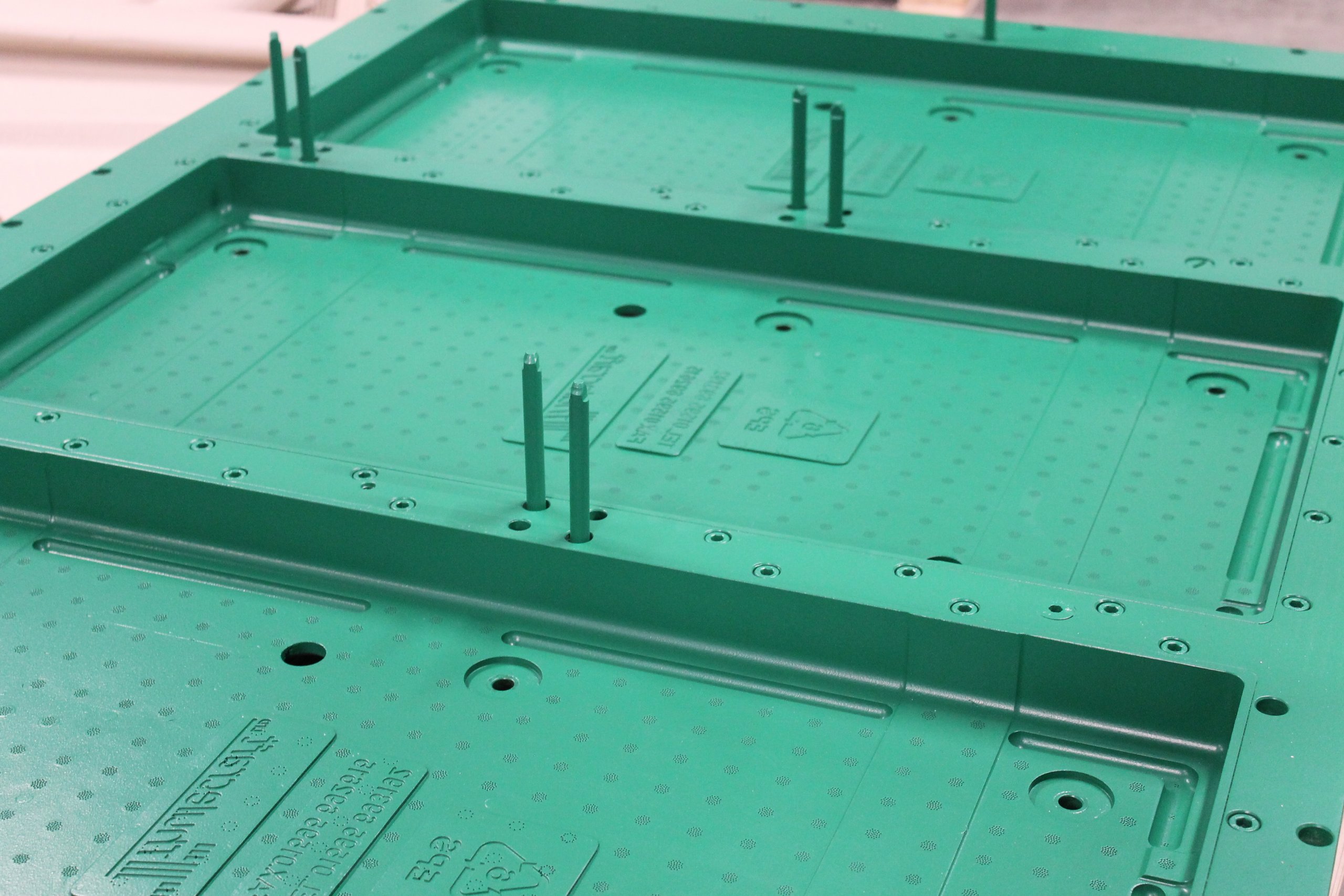 Non Stick Industrial Coatings | Why Use Messy Release Agents?